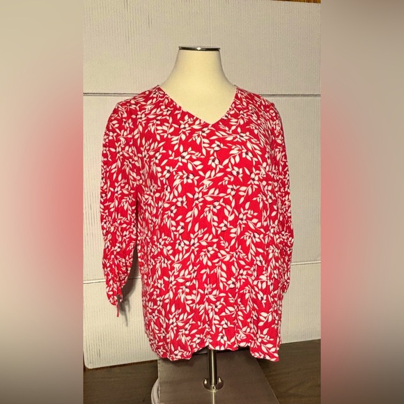 Lane Bryant | Tops | Lane Bryant Size 22 Floral Top 34 Length Tie Up ...